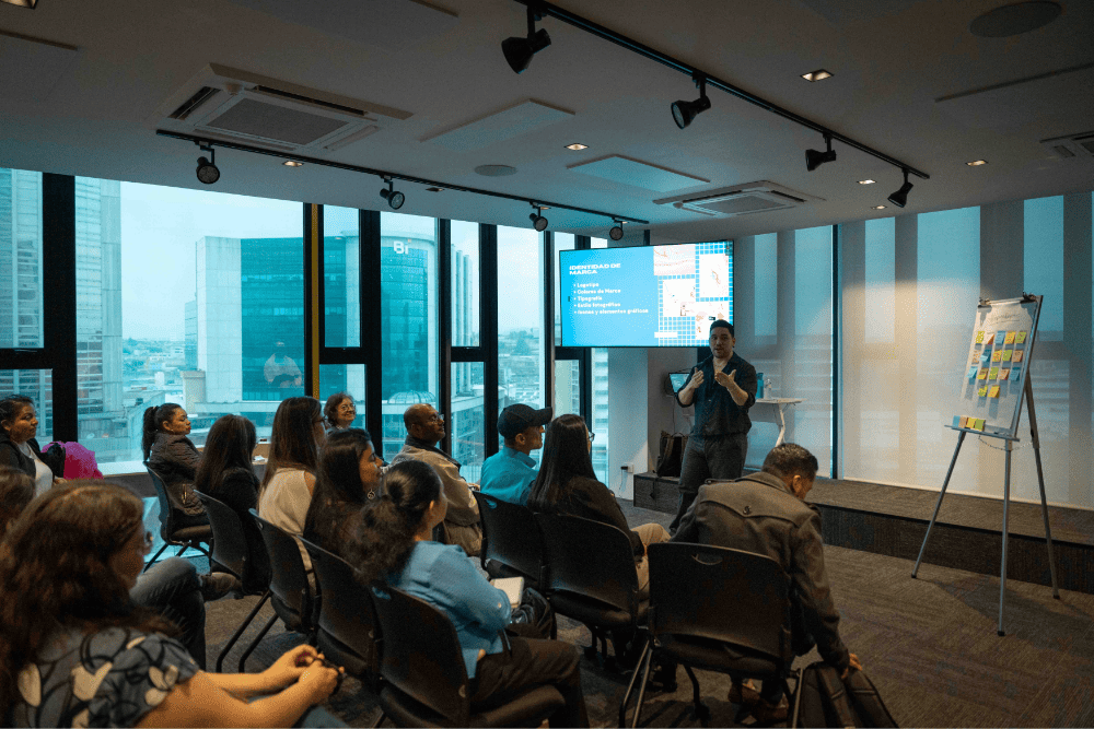 Fundación Bi inaugura su Centro de Innovación y Emprendimiento - Banco ...