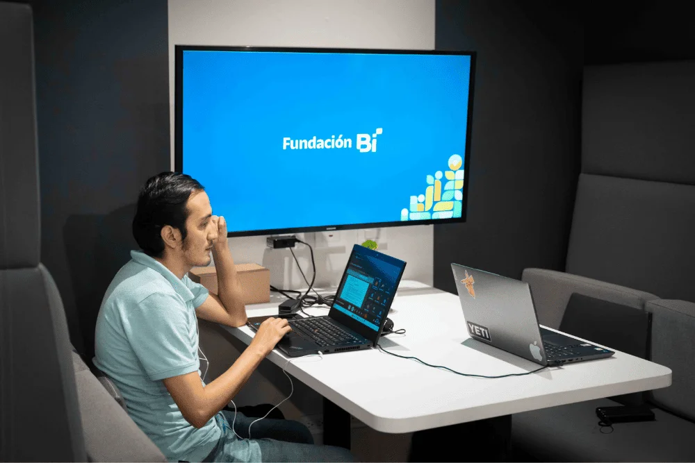 Fundación Bi inaugura su Centro de Innovación y Emprendimiento - Banco ...